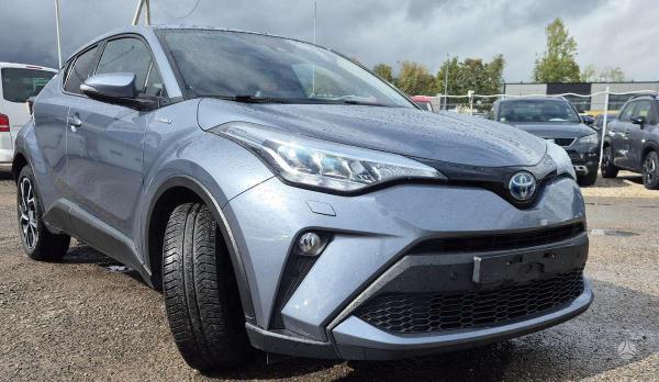 Zils Toyota C-HR 2021 Kauņa, ar dzinēja tilpumu 1.80 L un nobraukumu 87 tūkst. km par 19850 €, foto 4 vietnē AUTOMOTO.COM.LV