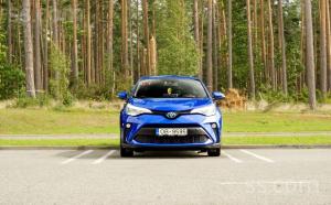 Zils Toyota C-HR 2021 Rīga, ar dzinēja tilpumu 1.80 L un nobraukumu 72 tūkst. km par 18990 €, foto 4 vietnē AUTOMOTO.COM.LV
