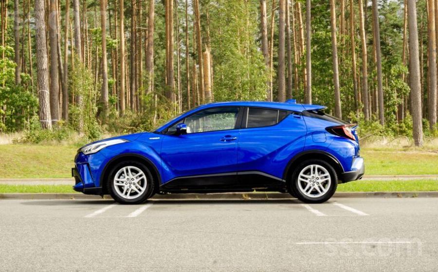 Zils Toyota C-HR 2021 Rīga, ar dzinēja tilpumu 1.80 L un nobraukumu 72 tūkst. km par 18990 €, foto 6 vietnē AUTOMOTO.COM.LV