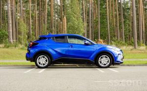 Zils Toyota C-HR 2021 Rīga, ar dzinēja tilpumu 1.80 L un nobraukumu 72 tūkst. km par 18990 €, foto 10 vietnē AUTOMOTO.COM.LV