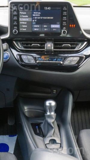 Zils Toyota C-HR 2021 Rīga, ar dzinēja tilpumu 1.80 L un nobraukumu 72 tūkst. km par 18990 €, foto 14 vietnē AUTOMOTO.COM.LV