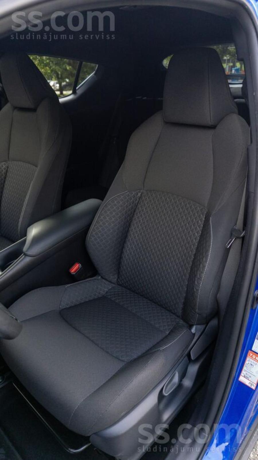 Zils Toyota C-HR 2021 Rīga, ar dzinēja tilpumu 1.80 L un nobraukumu 72 tūkst. km par 18990 €, foto 30 vietnē AUTOMOTO.COM.LV