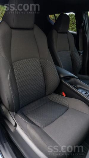 Zils Toyota C-HR 2021 Rīga, ar dzinēja tilpumu 1.80 L un nobraukumu 72 tūkst. km par 18990 €, foto 31 vietnē AUTOMOTO.COM.LV