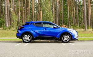 Синий Тойота C-HR 2021 в Рига, объемом двигателя 1.80 л и пробегом 72 тыс. км за 18990 €, фото 9 на AUTOMOTO.COM.LV