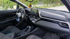 Синий Тойота C-HR 2021 в Рига, объемом двигателя 1.80 л и пробегом 72 тыс. км за 18990 €, фото 11 на AUTOMOTO.COM.LV