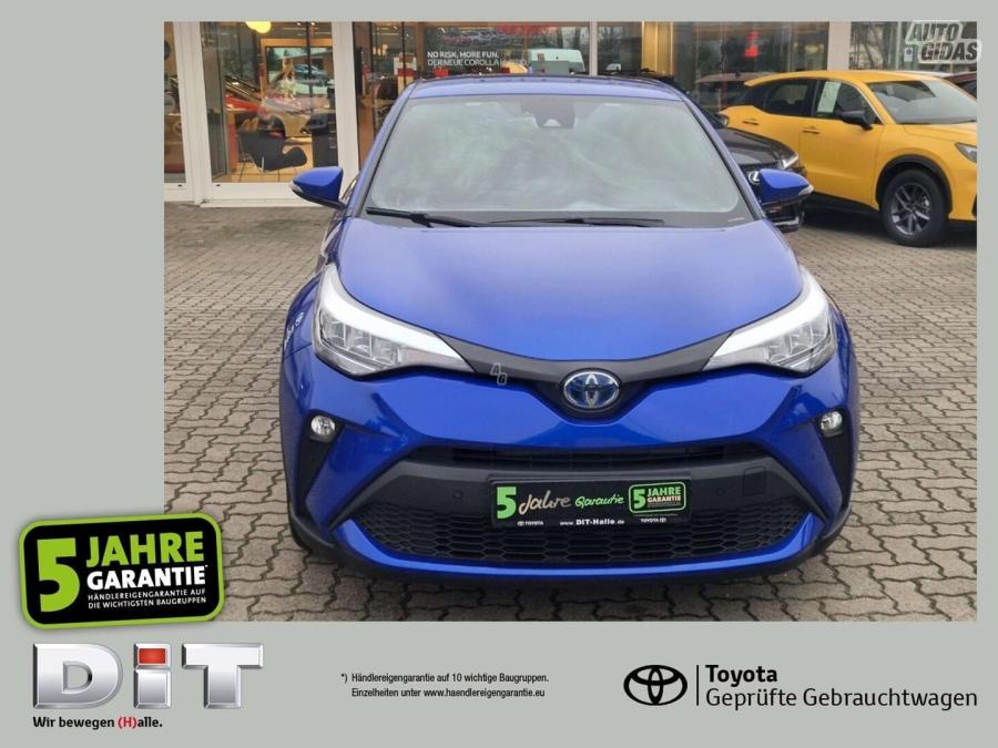Blue Toyota C-HR 2022 in Kaunas, with an engine capacity of 2.00 L and mileage of 26 thousand km for 26820 €, photo 1 on AUTOMOTO.COM.LV