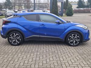 Blue Toyota C-HR 2022 in Kaunas, with an engine capacity of 2.00 L and mileage of 26 thousand km for 26820 €, photo 4 on AUTOMOTO.COM.LV