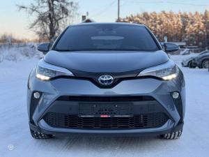 Синий Тойота C-HR 2022 в Вильнюс, объемом двигателя 1.80 л и пробегом 93 тыс. км за 21900 €, фото 2 на AUTOMOTO.COM.LV