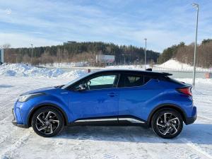 Синий Тойота C-HR 2022 в Вильнюс, объемом двигателя 1.80 л и пробегом 34 тыс. км за 19900 €, фото 3 на AUTOMOTO.COM.LV