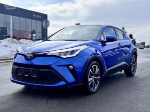 Blue Toyota C-HR 2022 in Vilnius, with an engine capacity of 1.80 L and mileage of 87 thousand km for 19950 €, photo  on AUTOMOTO.COM.LV