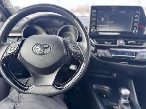 Синий Тойота C-HR 2022 в Вильнюс, объемом двигателя 1.80 л и пробегом 87 тыс. км за 19950 €, фото 25 на AUTOMOTO.COM.LV