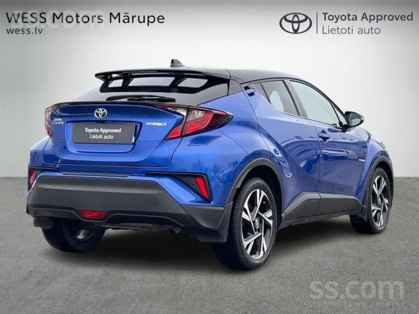 Zils Toyota C-HR 2022 Rīga, ar dzinēja tilpumu 1.80 L un nobraukumu 49 tūkst. km par 25590 €, foto 2 vietnē AUTOMOTO.COM.LV