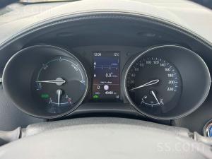 Синий Тойота C-HR 2022 в Рига, объемом двигателя 1.80 л и пробегом 49 тыс. км за 25590 €, фото 14 на AUTOMOTO.COM.LV