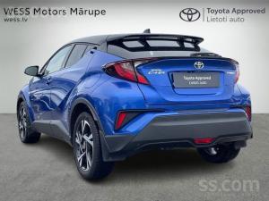 Синий Тойота C-HR 2022 в Рига, объемом двигателя 1.80 л и пробегом 49 тыс. км за 23990 €, фото 18 на AUTOMOTO.COM.LV