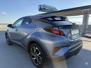 Blue Toyota C-HR 2022 in Vilnius, with an engine capacity of 1.80 L and mileage of 135 thousand km for 18990 €, photo 7 on AUTOMOTO.COM.LV