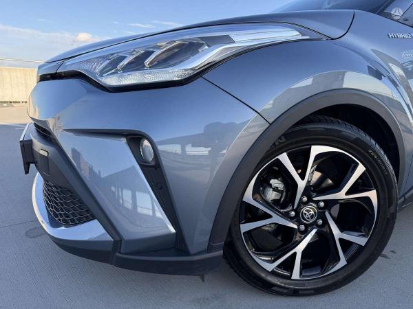 Синий Тойота C-HR 2022 в Вильнюс, объемом двигателя 1.80 л и пробегом 135 тыс. км за 18990 €, фото 9 на AUTOMOTO.COM.LV