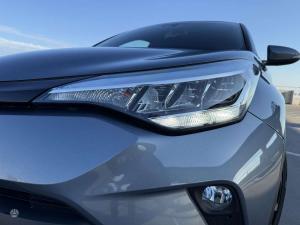 Blue Toyota C-HR 2022 in Vilnius, with an engine capacity of 1.80 L and mileage of 135 thousand km for 18990 €, photo 11 on AUTOMOTO.COM.LV