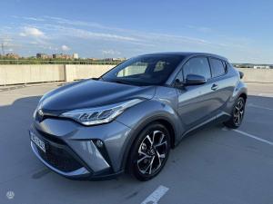 Blue Toyota C-HR 2022 in Vilnius, with an engine capacity of 1.80 L and mileage of 135 thousand km for 18990 €, photo 13 on AUTOMOTO.COM.LV