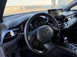 Blue Toyota C-HR 2022 in Vilnius, with an engine capacity of 1.80 L and mileage of 135 thousand km for 18990 €, photo 18 on AUTOMOTO.COM.LV