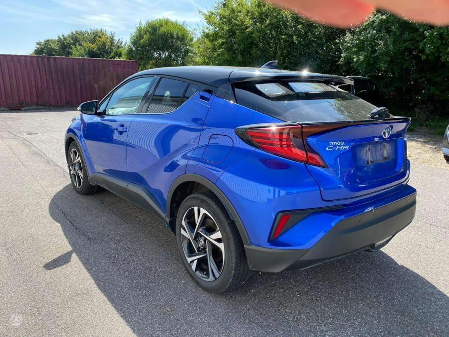 Zils Toyota C-HR 2022 Utena, ar dzinēja tilpumu 1.80 L un nobraukumu 38 tūkst. km par 20990 €, foto 7 vietnē AUTOMOTO.COM.LV