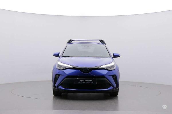 Синий Тойота C-HR 2022 в Вильнюс, объемом двигателя 1.80 л и пробегом 77 тыс. км за 25900 €, фото 6 на AUTOMOTO.COM.LV