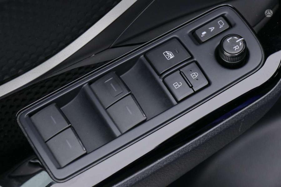 Синий Тойота C-HR 2022 в Вильнюс, объемом двигателя 1.80 л и пробегом 77 тыс. км за 25900 €, фото 25 на AUTOMOTO.COM.LV