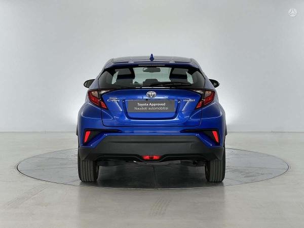 Синий Тойота C-HR 2022 в Вильнюс, объемом двигателя 1.80 л и пробегом 117 тыс. км за 21900 €, фото 4 на AUTOMOTO.COM.LV
