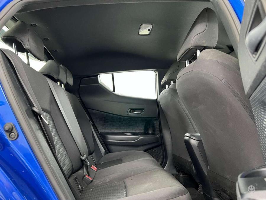 Zils Toyota C-HR 2022 Viļņa, ar dzinēja tilpumu 1.80 L un nobraukumu 117 tūkst. km par 21900 €, foto 8 vietnē AUTOMOTO.COM.LV