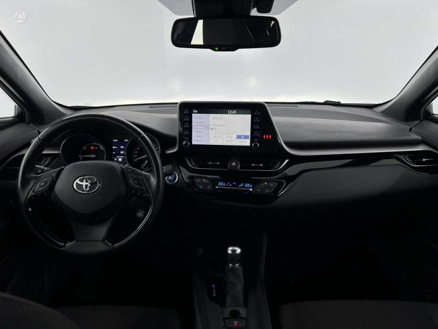 Zils Toyota C-HR 2022 Viļņa, ar dzinēja tilpumu 1.80 L un nobraukumu 117 tūkst. km par 21900 €, foto 9 vietnē AUTOMOTO.COM.LV