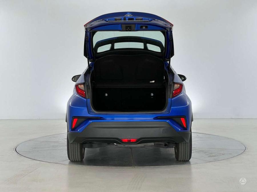 Zils Toyota C-HR 2022 Viļņa, ar dzinēja tilpumu 1.80 L un nobraukumu 117 tūkst. km par 21900 €, foto 11 vietnē AUTOMOTO.COM.LV