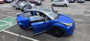 Blue Toyota C-HR 2022 in Vilnius, with an engine capacity of 1.99 L and mileage of 76 thousand km for 24650 €, photo 8 on AUTOMOTO.COM.LV
