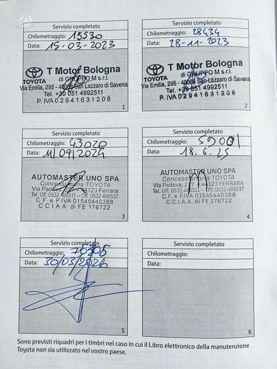 Blue Toyota C-HR 2022 in Vilnius, with an engine capacity of 1.99 L and mileage of 76 thousand km for 24650 €, photo 31 on AUTOMOTO.COM.LV