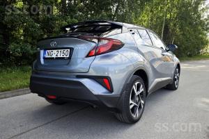 Zils Toyota C-HR 2022 Rīga, ar dzinēja tilpumu 1.80 L un nobraukumu 173 tūkst. km par 21900 €, foto 6 vietnē AUTOMOTO.COM.LV