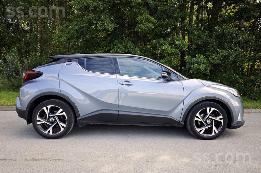 Zils Toyota C-HR 2022 Rīga, ar dzinēja tilpumu 1.80 L un nobraukumu 173 tūkst. km par 21900 €, foto 7 vietnē AUTOMOTO.COM.LV