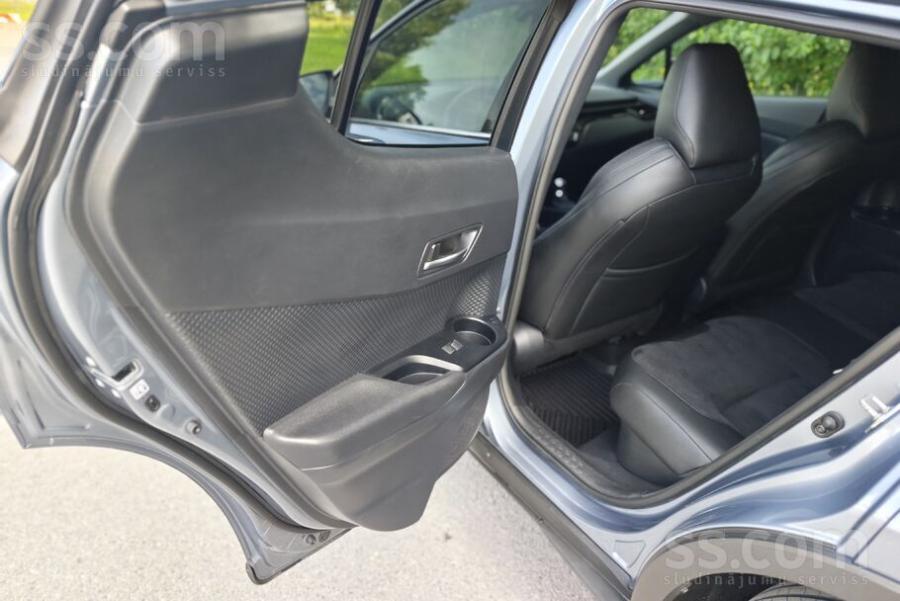 Zils Toyota C-HR 2022 Rīga, ar dzinēja tilpumu 1.80 L un nobraukumu 173 tūkst. km par 21900 €, foto 14 vietnē AUTOMOTO.COM.LV
