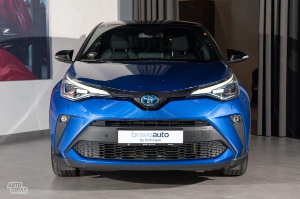 Zils Toyota C-HR 2022 Kauņa, ar dzinēja tilpumu 1.80 L un nobraukumu 38 tūkst. km par 24771 €, foto 3 vietnē AUTOMOTO.COM.LV
