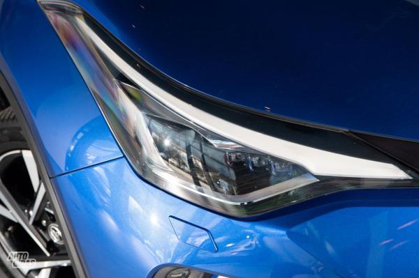 Zils Toyota C-HR 2022 Kauņa, ar dzinēja tilpumu 1.80 L un nobraukumu 38 tūkst. km par 24771 €, foto 5 vietnē AUTOMOTO.COM.LV