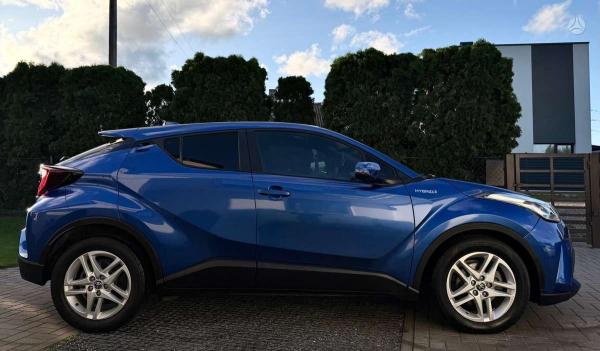 Тойота C-HR 2022 в Каунас на AUTOMOTO.COM.LV Синий Тойота C-HR 2022 в Каунас, объемом двигателя 1.80 л и пробегом 135 тыс. км за 17800 €, фото 10 на AUTOMOTO.COM.LV