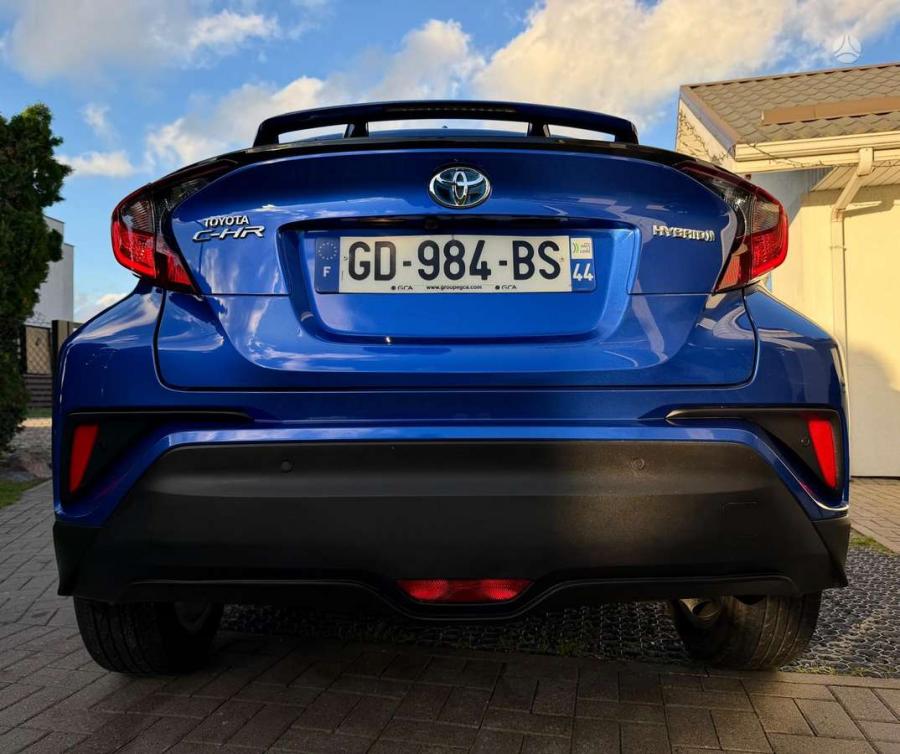 Синий Тойота C-HR 2022 в Каунас, объемом двигателя 1.80 л и пробегом 135 тыс. км за 17800 €, фото 16 на AUTOMOTO.COM.LV