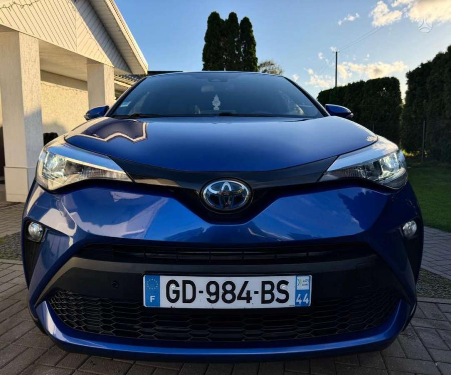 Синий Тойота C-HR 2022 в Каунас, объемом двигателя 1.80 л и пробегом 135 тыс. км за 17800 €, фото 21 на AUTOMOTO.COM.LV