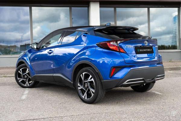 Тойота C-HR 2022 в Вильнюс на AUTOMOTO.COM.LV Синий Тойота C-HR 2022 в Вильнюс, объемом двигателя 1.99 л и пробегом 70 тыс. км за 22950 €, фото 4 на AUTOMOTO.COM.LV