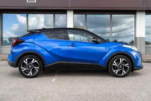 Blue Toyota C-HR 2022 in Vilnius, with an engine capacity of 1.99 L and mileage of 70 thousand km for 22950 €, photo 6 on AUTOMOTO.COM.LV
