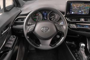 Blue Toyota C-HR 2022 in Vilnius, with an engine capacity of 1.99 L and mileage of 70 thousand km for 22950 €, photo 15 on AUTOMOTO.COM.LV