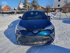 Синий Тойота C-HR 2023 в Паневежис, объемом двигателя 1.80 л и пробегом 30 тыс. км за 20500 €, фото 2 на AUTOMOTO.COM.LV