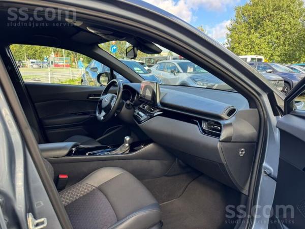 Zils Toyota C-HR 2023 Rīga, ar dzinēja tilpumu 1.80 L un nobraukumu 64 tūkst. km par 21450 €, foto 7 vietnē AUTOMOTO.COM.LV