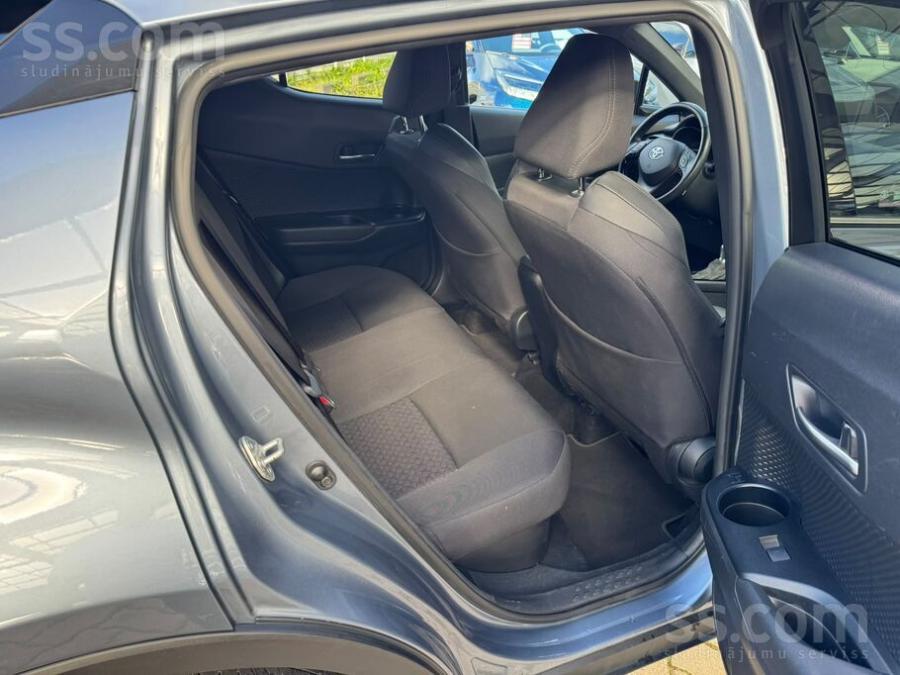 Zils Toyota C-HR 2023 Rīga, ar dzinēja tilpumu 1.80 L un nobraukumu 64 tūkst. km par 21450 €, foto 9 vietnē AUTOMOTO.COM.LV