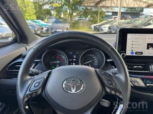 Zils Toyota C-HR 2023 Rīga, ar dzinēja tilpumu 1.80 L un nobraukumu 64 tūkst. km par 21450 €, foto 10 vietnē AUTOMOTO.COM.LV