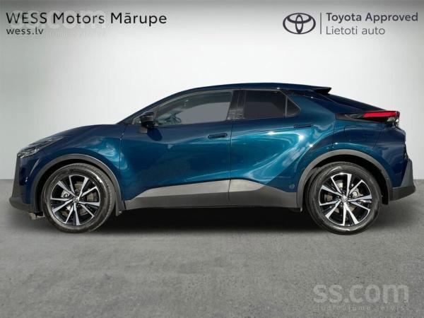 Синий Тойота C-HR 2024 в Рига, объемом двигателя 1.80 л и пробегом 20 тыс. км за 31990 €, фото 3 на AUTOMOTO.COM.LV