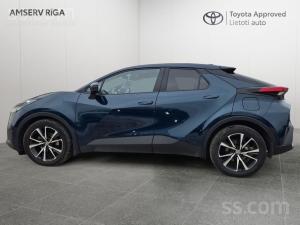 Zils Toyota C-HR 2024 Rīga, ar dzinēja tilpumu 1.80 L un nobraukumu 33 tūkst. km par 27900 €, foto 3 vietnē AUTOMOTO.COM.LV