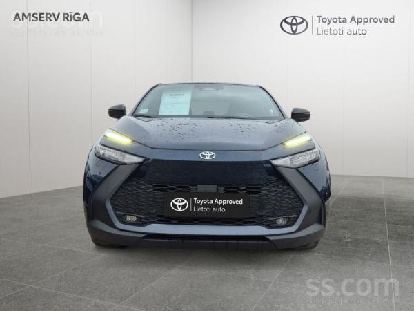 Синий Тойота C-HR 2024 в Рига, объемом двигателя 1.80 л и пробегом 33 тыс. км за 27900 €, фото 5 на AUTOMOTO.COM.LV